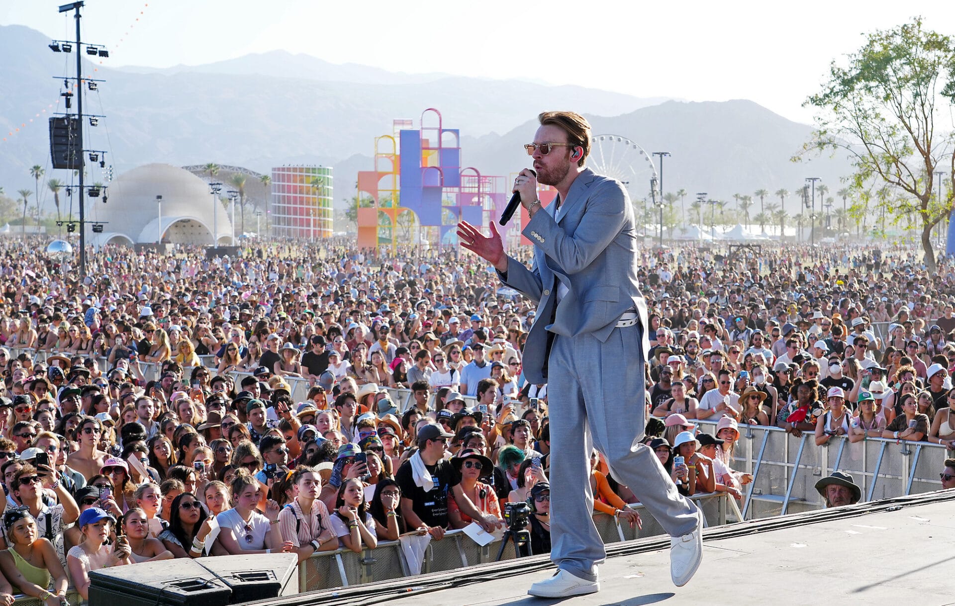 Finneas gives ‘Turning Red’ song ‘Nobody Like U’ live debut at ...