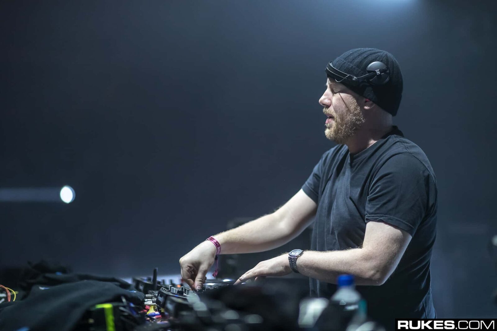Eric Prydz iconic 2006 hit ‘Proper Education’ climbs back on Beatport ...