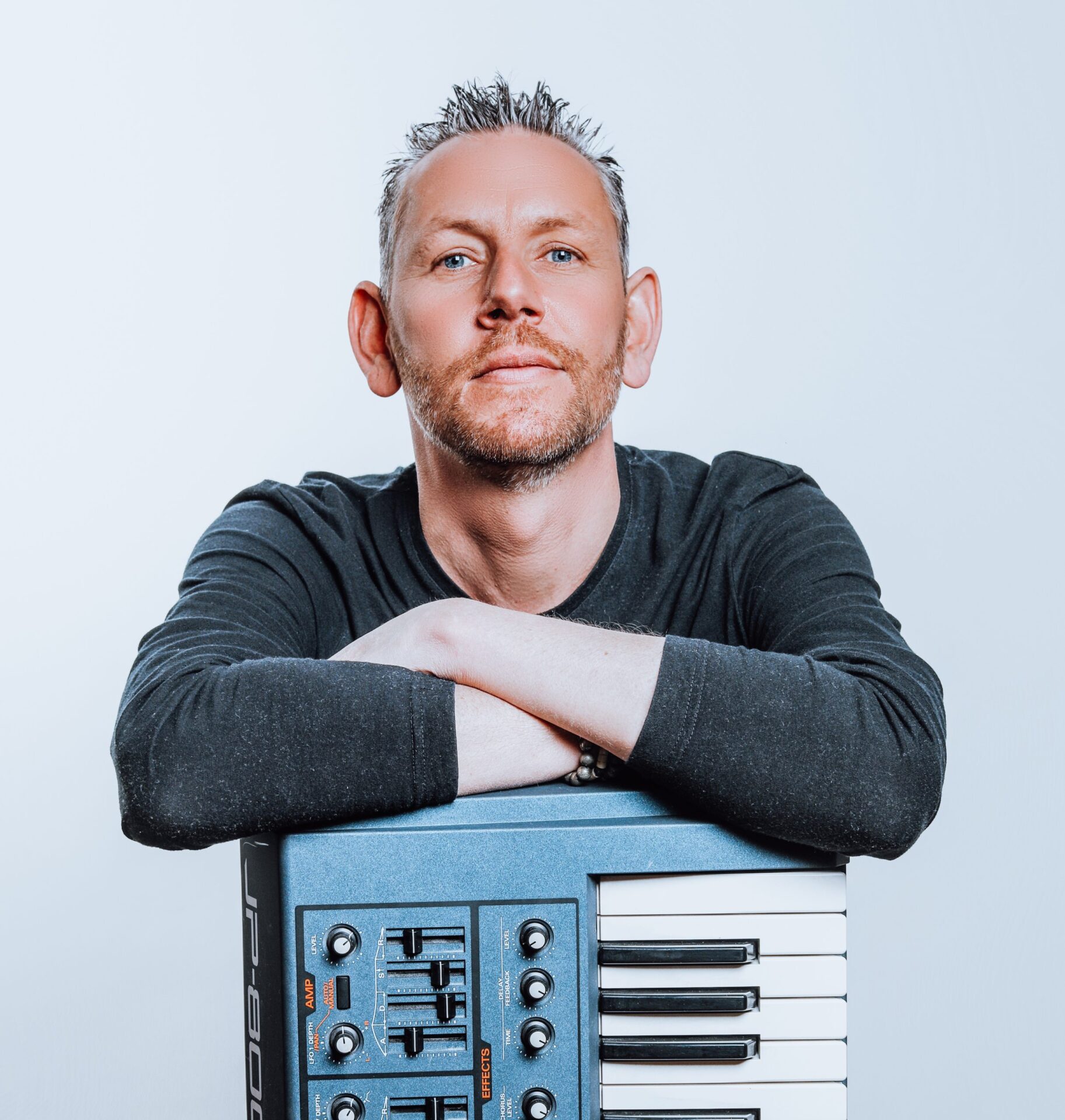 Molio & Amanda Wilson strike gold on ‘Love Like This’: Listen - The DJ ...