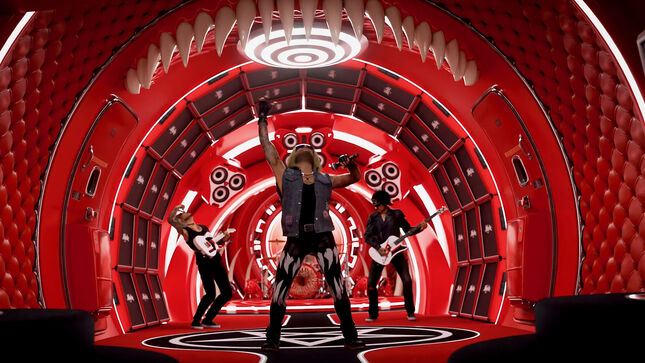 MÖTLEY CRÜE Premier Official Music Video For New Single "Dogs Of War ...