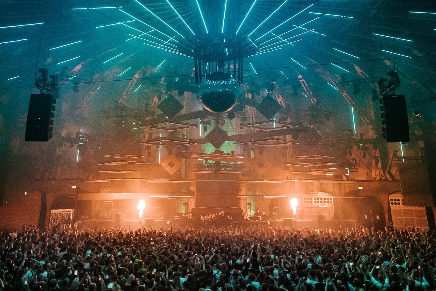 Amsterdam’s Famous Gashouder To Temporarily Close For Renovations In ...