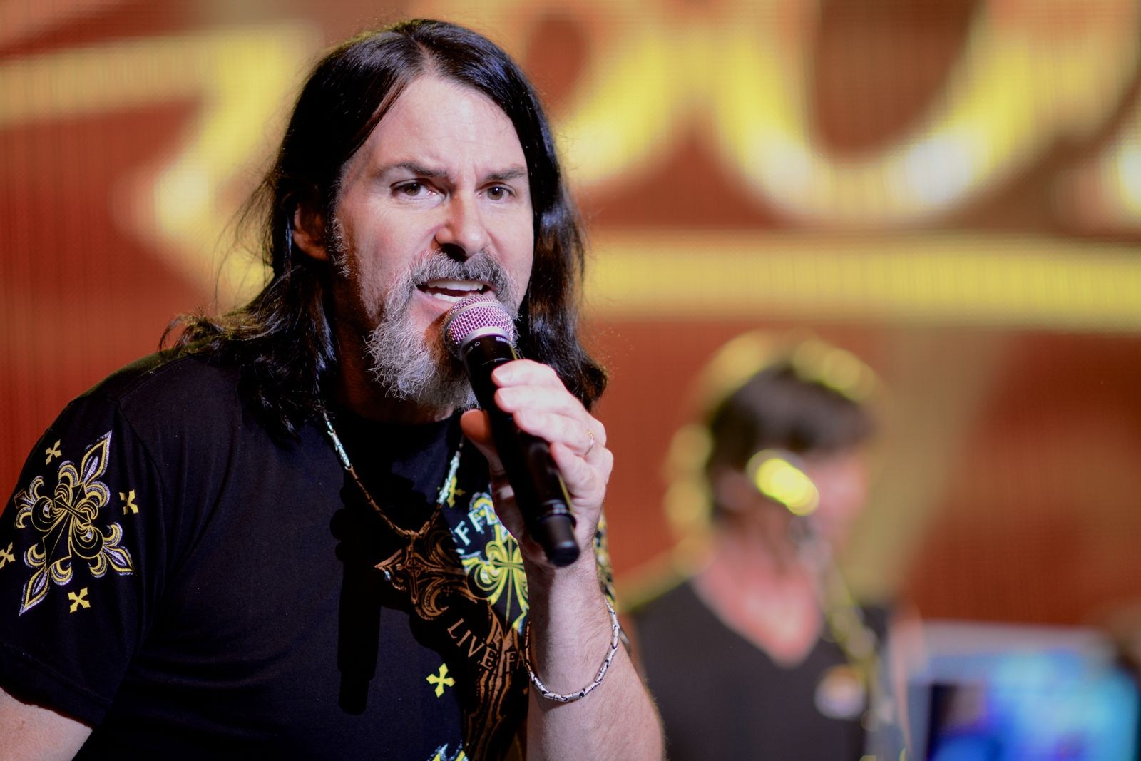 Boston Singer Dies at Age 60 After Battle With Brain Cancer - The DJ ...